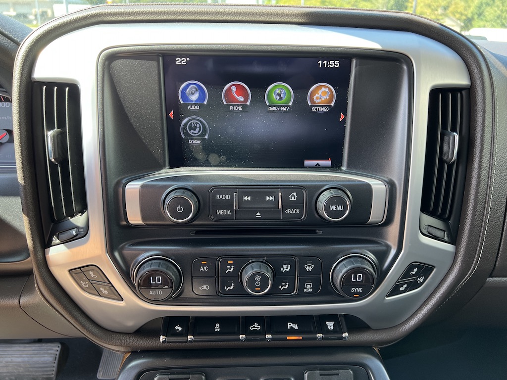 2015 GMC Sierra SLT 2500 HD 4x4 » AutoWise Inc. (613) 544-1550