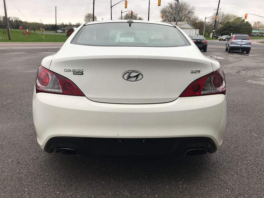 2010 Hyundai Genesis 2.0T RWD Coupe » $8,995 | (613) 544-1550