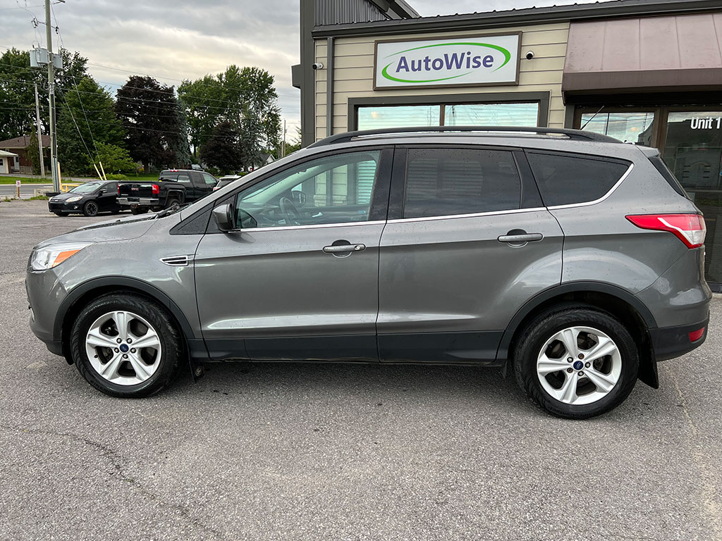 2014 Ford Escape SE AWD » AutoWise Inc. (613) 544-1550